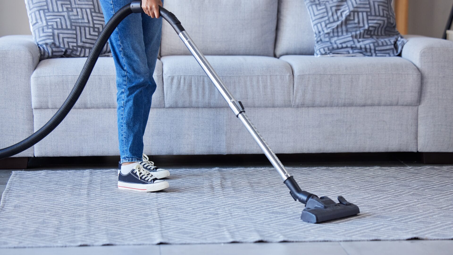 5 Simple Ways to Reduce Indoor Air Pollution - Dr. Ana-Maria Temple